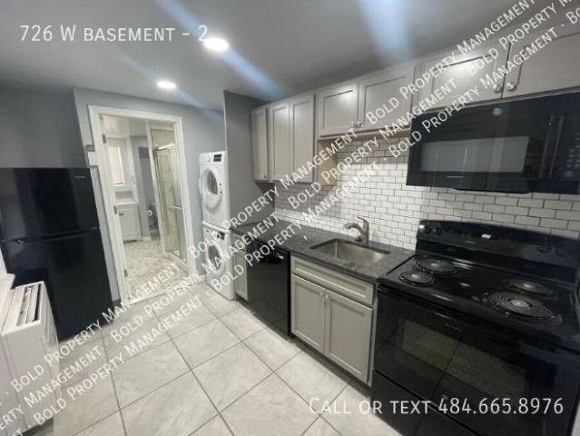 1 Br, 1 bath, Condo 726 W Basement
