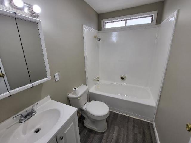 1 Br, 1 bath, Condo 734 N Country Acres Ave