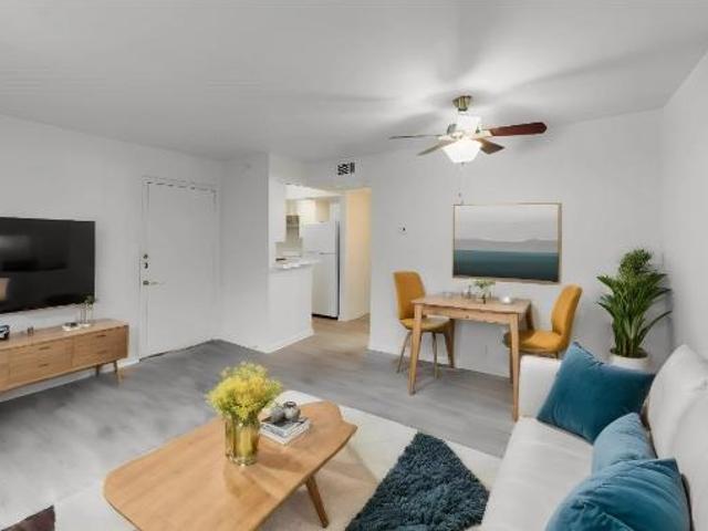 1 Br, 1 bath, Condo 7401 N Lamar Blvd