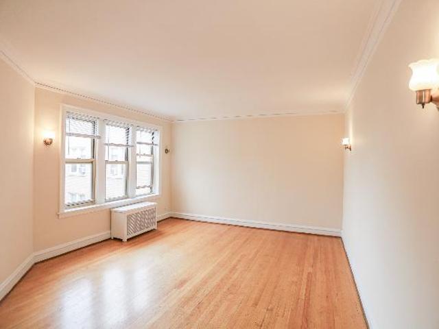 1 Br, 1 bath, Condo 7447 Claremont