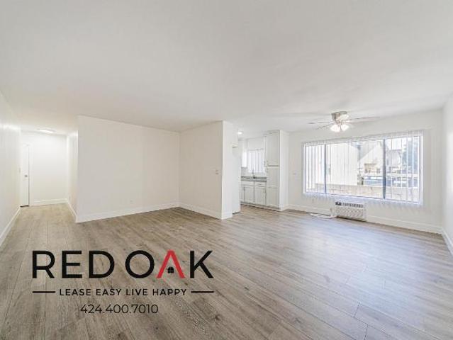 1 Br, 1 bath, Condo 7502 Canby Ave