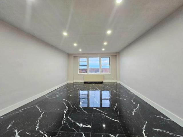 1 Br, 1 bath, Condo 750 N Broad St