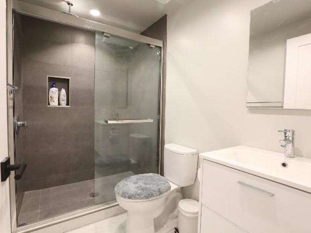 1 Br, 1 bath, Condo 756 Potrero Ave