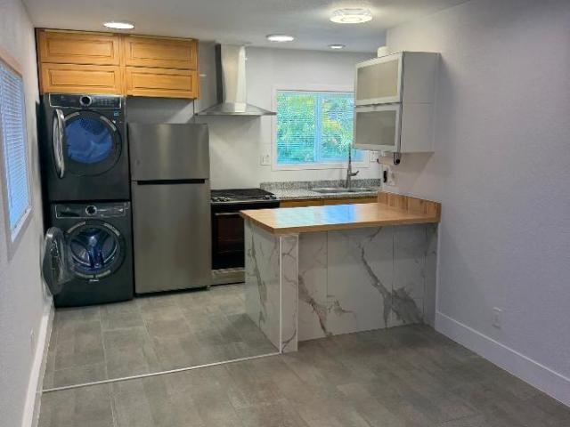 1 Br, 1 bath, Condo 765 Tobin Dr