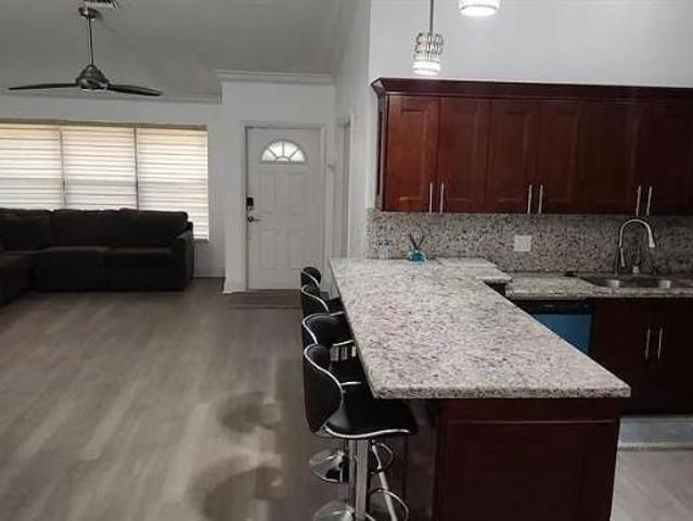 1 Br, 1 bath, Condo 7708 NW 38th Ct