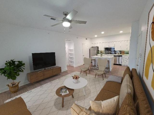 1 Br, 1 bath, Condo 7700 Greenway Blvd