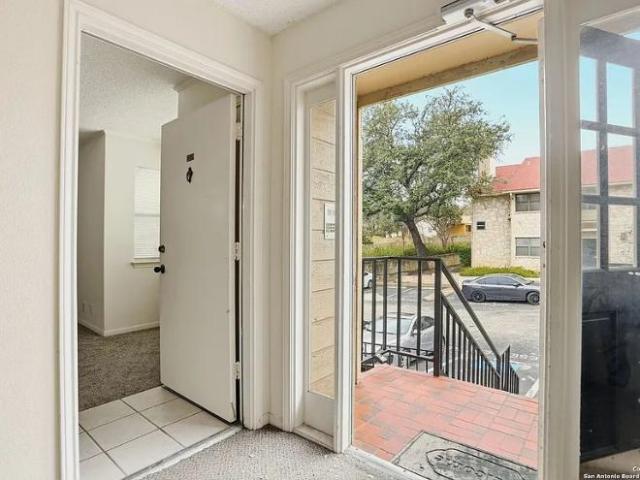 1 Br, 1 bath, Condo 7738 Chambers Rd