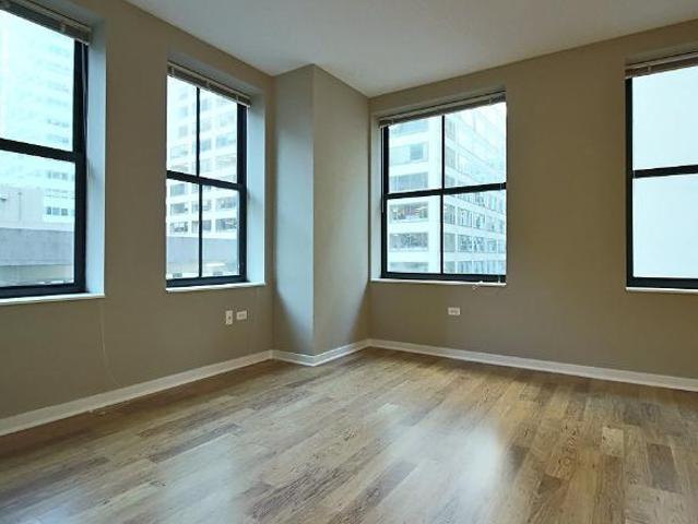 1 Br, 1 bath, Condo 78 E Lake