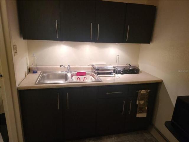 1 Br, 1 bath, Condo 7900 S Obt