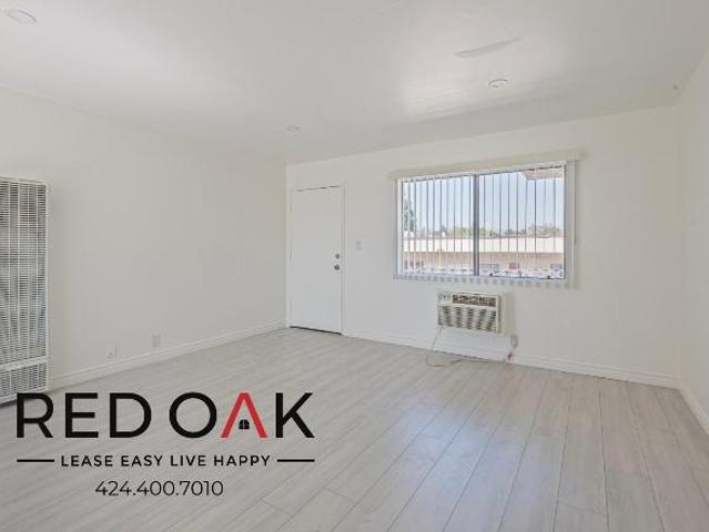 1 Br, 1 bath, Condo 7915 Vineland Ave