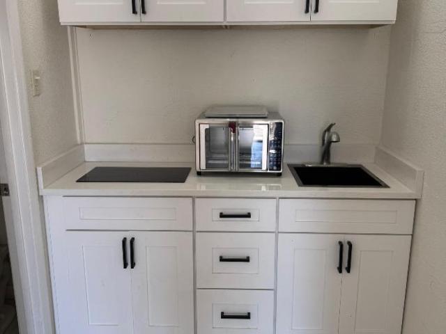 1 Br, 1 bath, Condo 7928 Sr 6