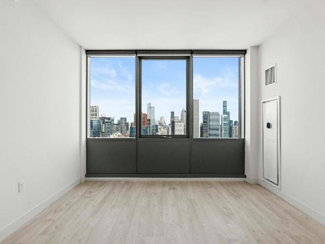 1 Br, 1 bath, Condo 797 S Michigan Ave