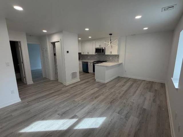 1 Br, 1 bath, Condo 79 Forest St