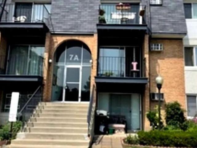 1 Br, 1 bath, Condo 7a E Dundee Quarter Dr