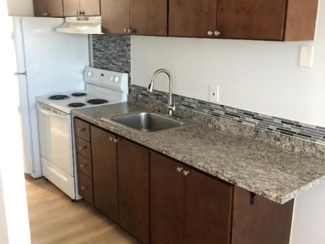 1 Br, 1 bath, Condo 8000 NE Hwy 99
