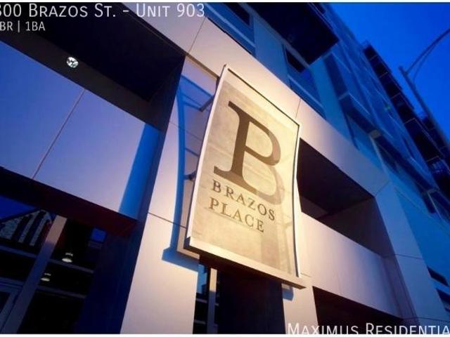 1 Br, 1 bath, Condo 800 Brazos St