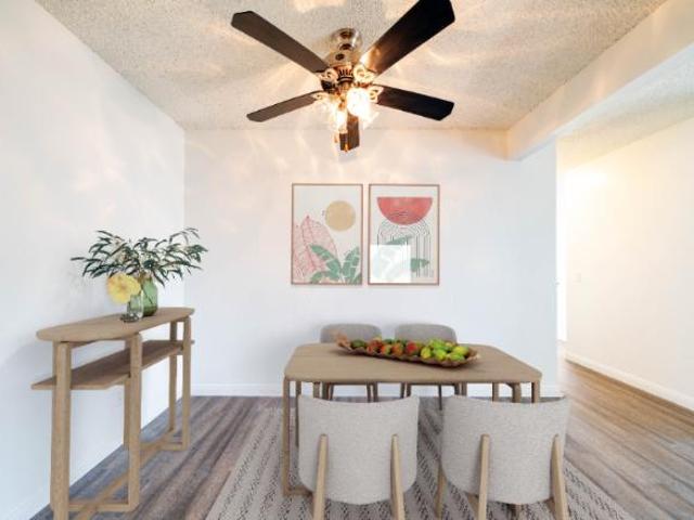 1 Br, 1 bath, Condo 800 E Bobier Dr