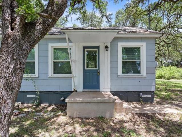 1 Br, 1 bath, Condo 800 W Ave D