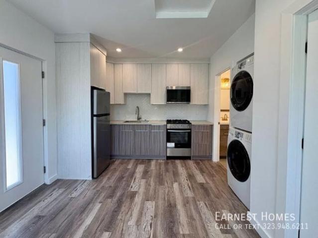1 Br, 1 bath, Condo 8045 Darby Avenue