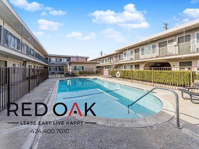1 Br, 1 bath, Condo 8040 Reseda Blvd