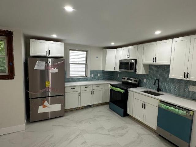 1 Br, 1 bath, Condo 805 Blue Hill Ave