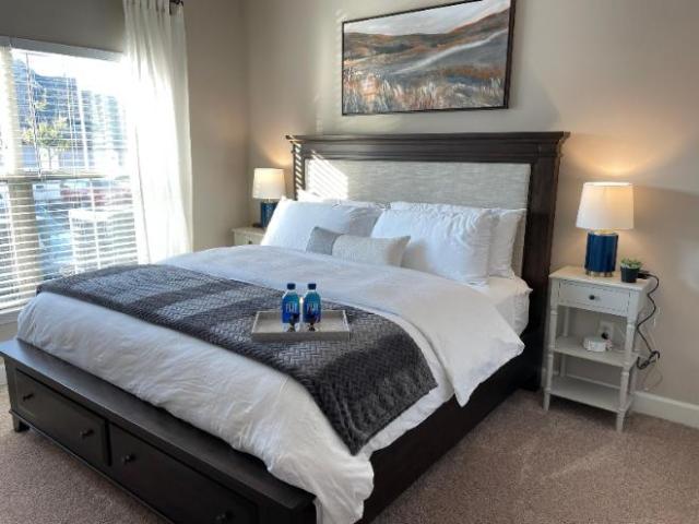 1 Br, 1 bath, Condo 809 Warwick Drive