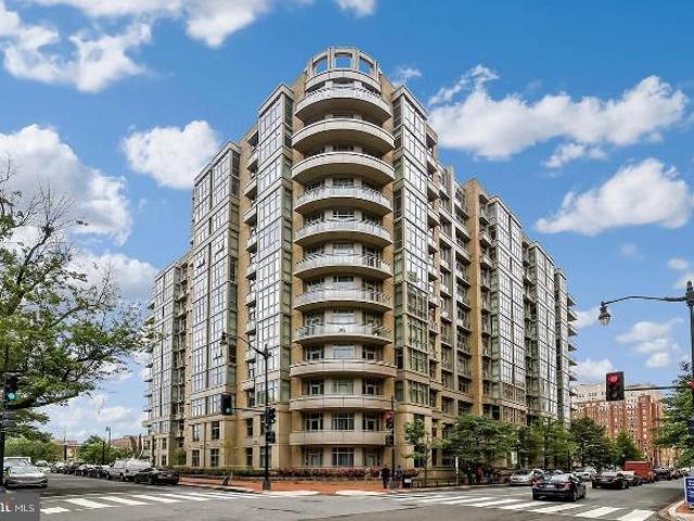 1 Br, 1 bath, Condo 811 4th St NW