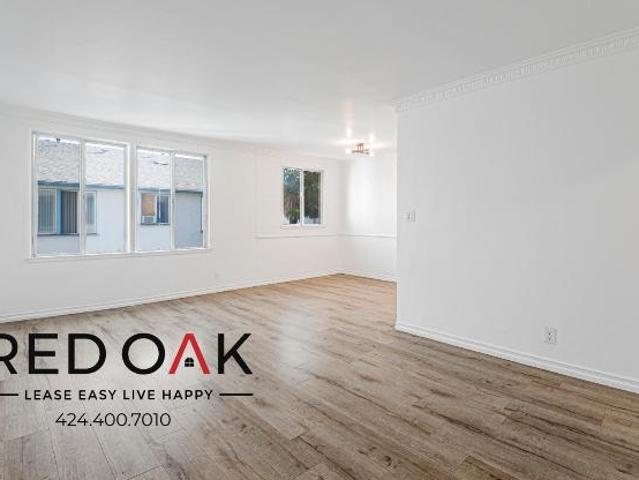 1 Br, 1 bath, Condo 820 S Gramercy Pl