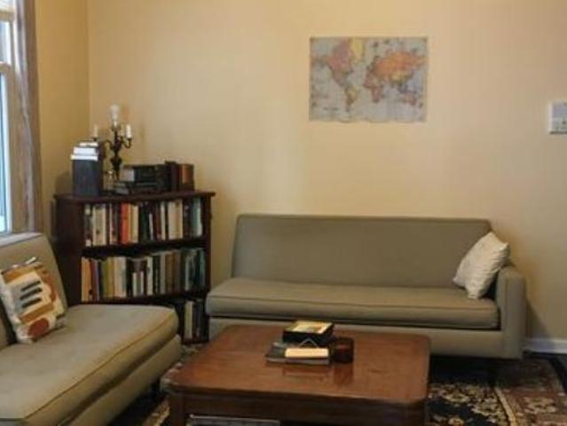 1 Br, 1 bath, Condo 821 North Hermitage Avenue