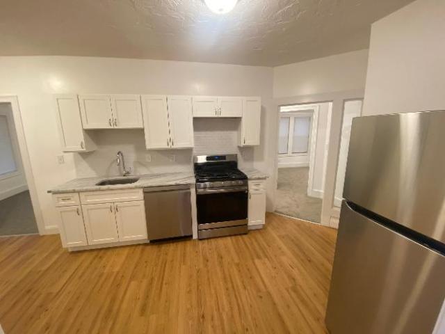 1 Br, 1 bath, Condo 822 Main St