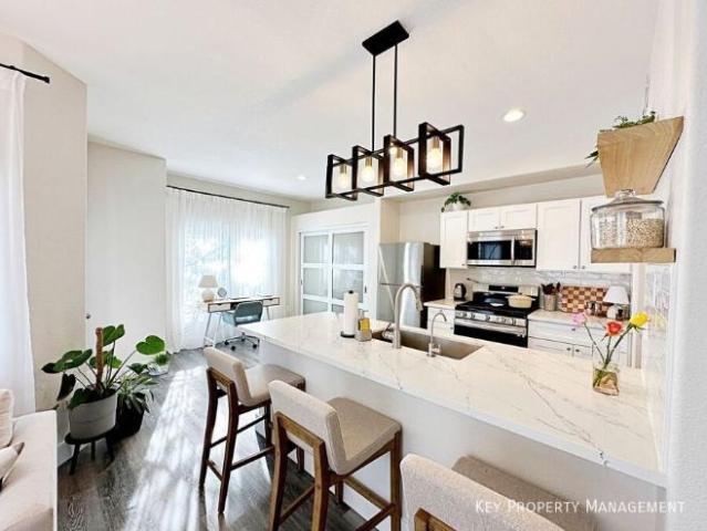 1 Br, 1 bath, Condo 8250 North Grand Canyon Dr