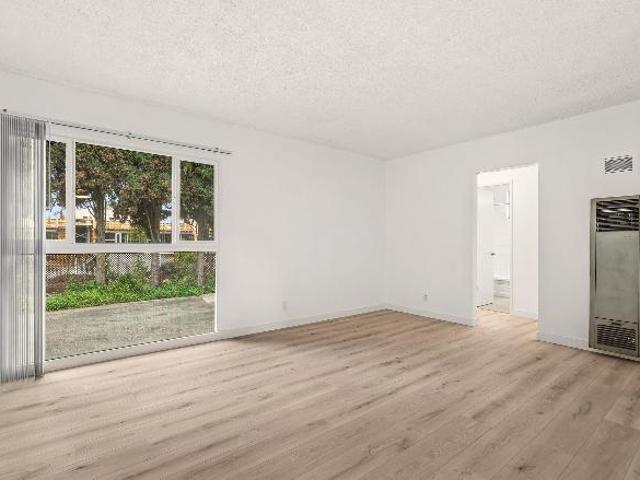 1 Br, 1 bath, Condo 826 S Grand View St