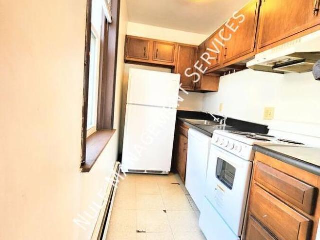 1 Br, 1 bath, Condo 833 Mifflin Avenue