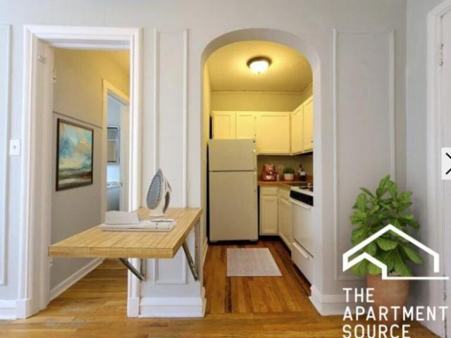 1 Br, 1 bath, Condo 839 West Wolfram St