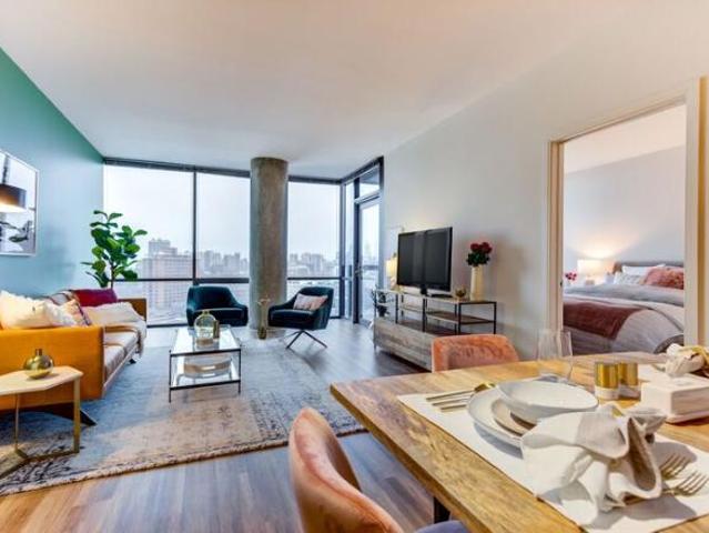 1 Br, 1 bath, Condo 840 West Blackhawk St