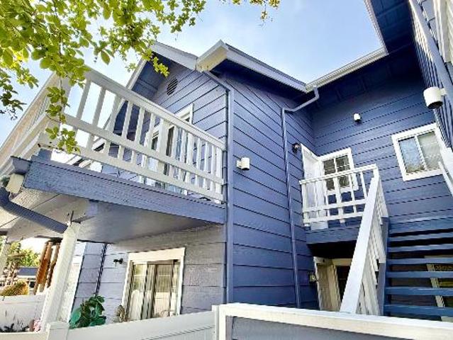 1 Br, 1 bath, Condo 8463 De Soto Ave