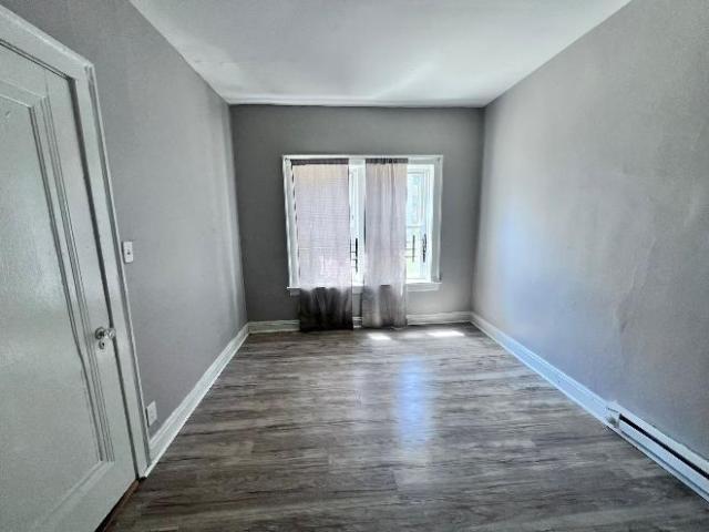 1 Br, 1 bath, Condo 848 Linn Drive