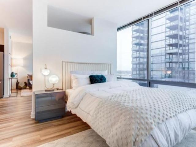 1 Br, 1 bath, Condo 853 West Blackhawk