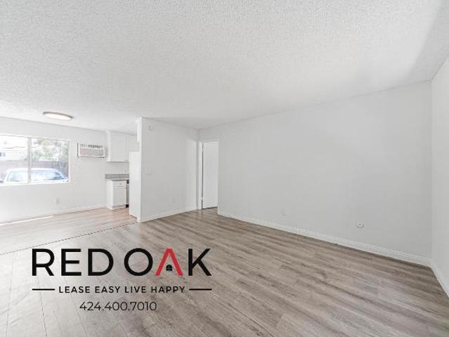1 Br, 1 bath, Condo 8555 Independence Ave