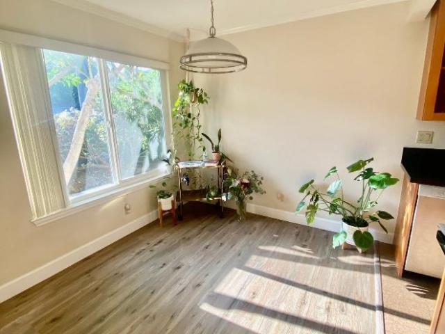 1 Br, 1 bath, Condo 8570 Via Mallorca