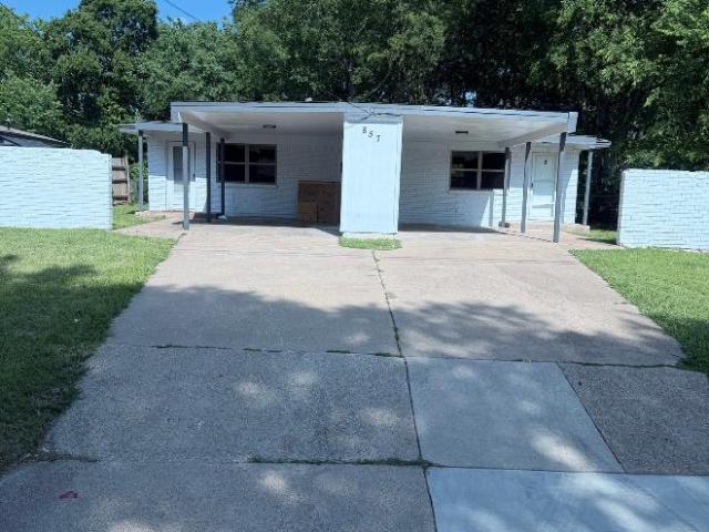1 Br, 1 bath, Condo 857 Broadway Ave