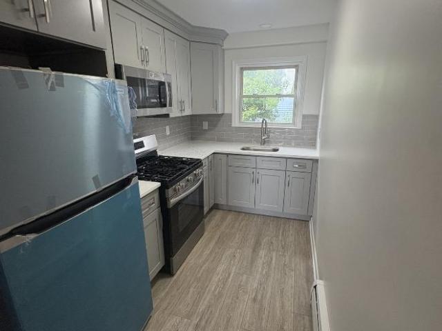 1 Br, 1 bath, Condo 860 River Drive