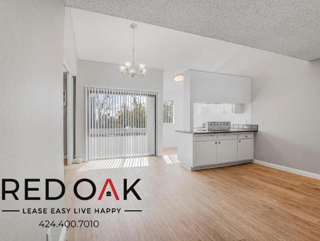 1 Br, 1 bath, Condo 8614 Woodley Ave