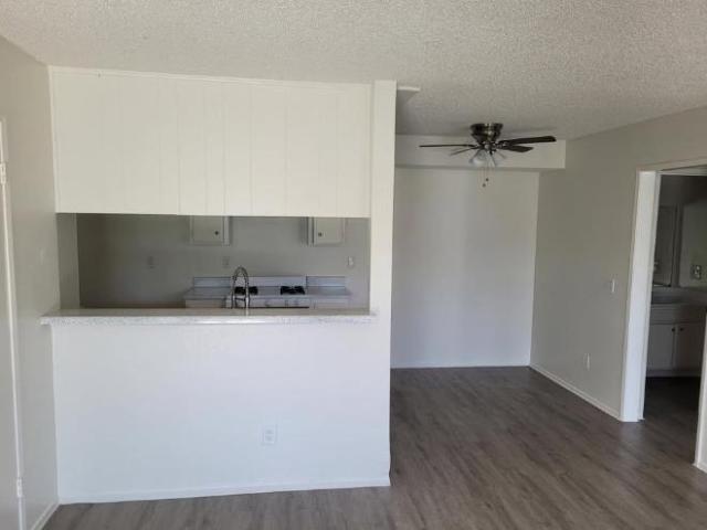 1 Br, 1 bath, Condo 8651/8661 Wilbur Avenue