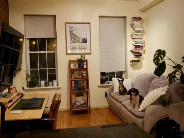 1 Br, 1 bath, Condo 86 Monroe St