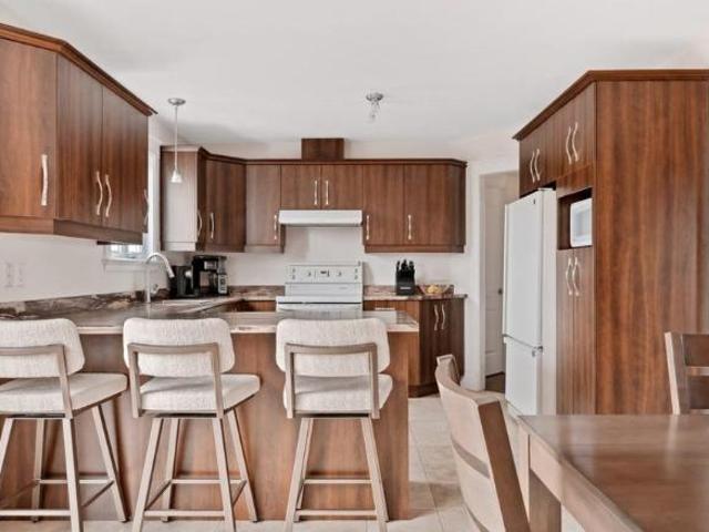 1 Br, 1 bath, Condo 8715 Starcrest Dr