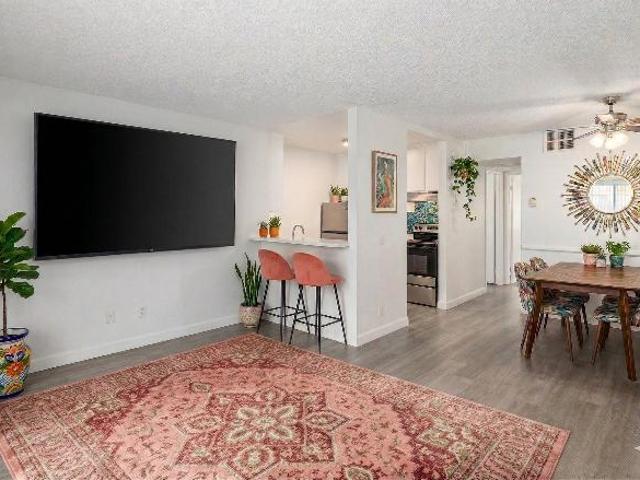 1 Br, 1 bath, Condo 8726 Independence Ave