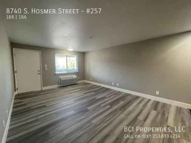 1 Br, 1 bath, Condo 8740 S Hosmer Street