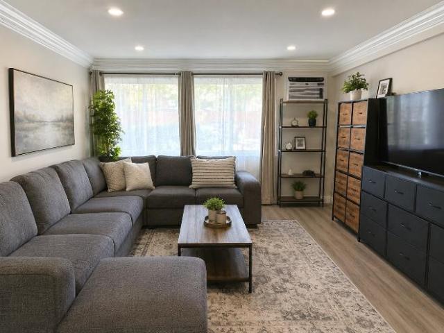 1 Br, 1 bath, Condo 8814 Briar Ct