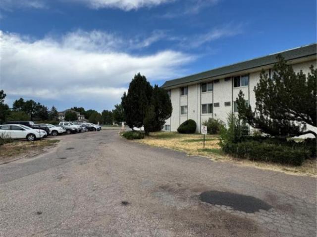 1 Br, 1 bath, Condo 8822 E Florida Ave